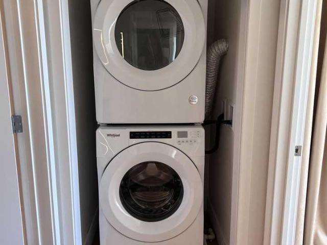 The Laureate 3 Bedroom Apartment for Rent at 2556 Telegraph Ave, Berkeley, CA 94704