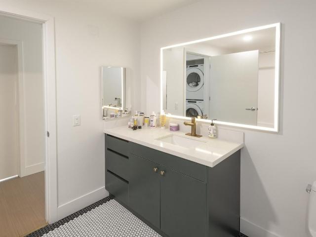 The Laureate 4 Bedroom Apartment for Rent at 2556 Telegraph Ave, Berkeley, CA 94704
