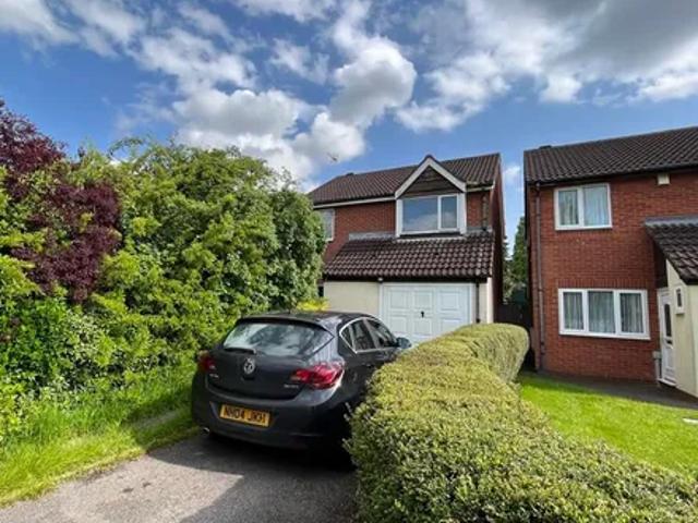 The Laurels, Garretts Green, B26 3SZ, United Kingdom | 4 bed apartment for rent #166657327 | Rentberry