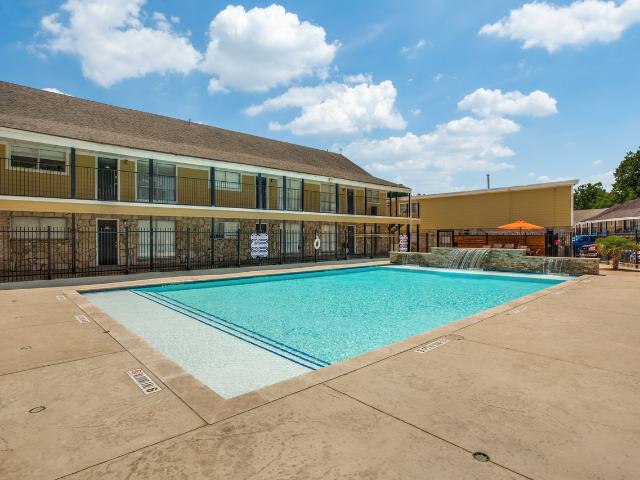 The Lake Lofts 2 Bedroom Apartment for Rent at 2795 N Buckner Blvd, Dallas, TX 75228