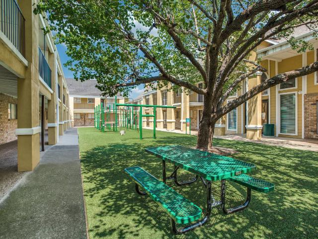 The Lake Lofts 3 Bedroom Apartment for Rent at 2795 N Buckner Blvd, Dallas, TX 75228