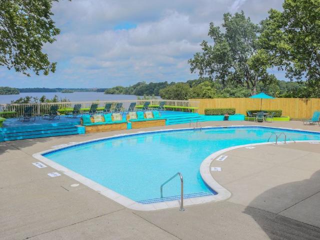 The Lake Shore Apartments 1 Bedroom Apartment for Rent at 2500 Lakeshore Boulevard, Ypsilanti, MI 48198
