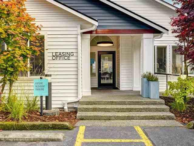 The Lakehouse 2 Bedroom Apartment for Rent at 12115 19th Ave Se, Eastmont, WA 98208 Silver Lake