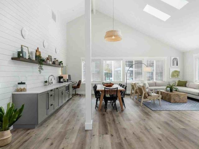 The Lakehouse 2 Bedroom Apartment for Rent at 12115 19th Ave Se, Eastmont, WA 98208 Silver Lake