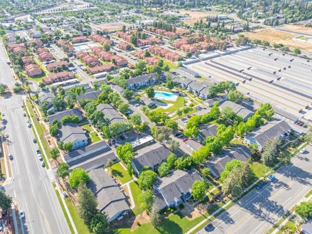 The Lakes 2 Bedroom Apartment for Rent at 4444 W Palo Alto Ave, Fresno, CA 93722 Fig Garden Loop