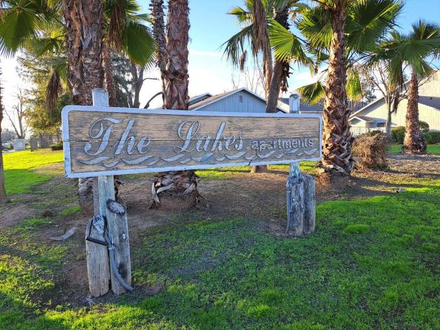 The Lakes 2 Bedroom Apartment for Rent at 4444 W Palo Alto Ave, Fresno, CA 93722 Fig Garden Loop