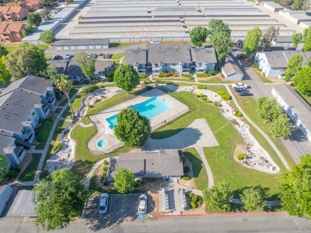 The Lakes 2 Bedroom Apartment for Rent at 4444 W Palo Alto Ave, Fresno, CA 93722 Fig Garden Loop
