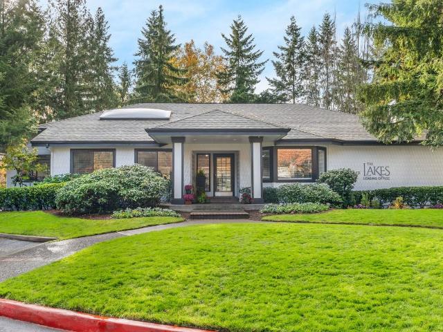 The Lakes 2 Bedroom Apartment for Rent at 18200 Nw Cornell Rd, hillsboro, OR 97006 Triple Creek