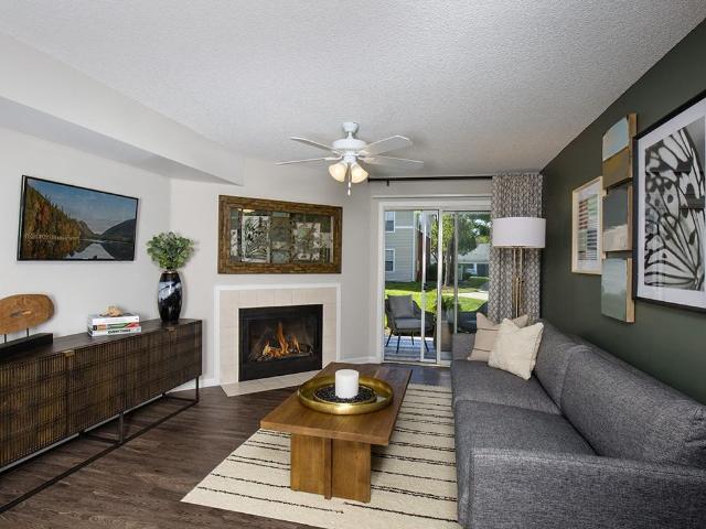 The Lakes Apartments 1 Bedroom Apartment for Rent at 8740 Arborway Ct, Indianapolis, IN 46268 College Park