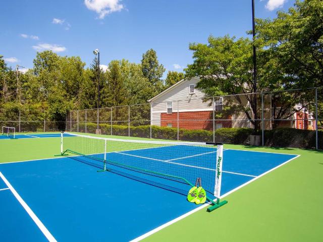 The Lakes Apartments 2 Bedroom Apartment for Rent at 8740 Arborway Ct, Indianapolis, IN 46268 College Park