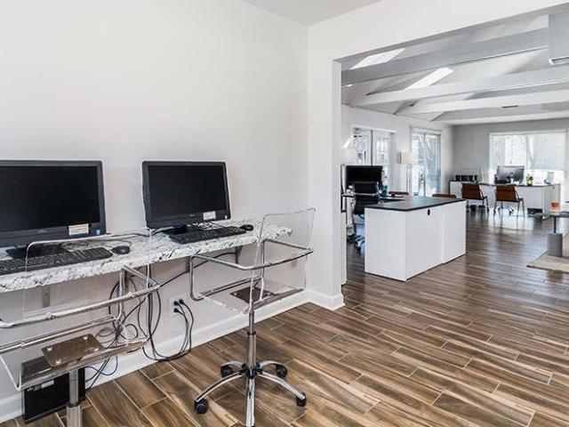 The Lakes at Fountain Square Apartment Homes 1 Bedroom Apartment for Rent at 500 Lakehurst Rd, Waukegan, IL 60085