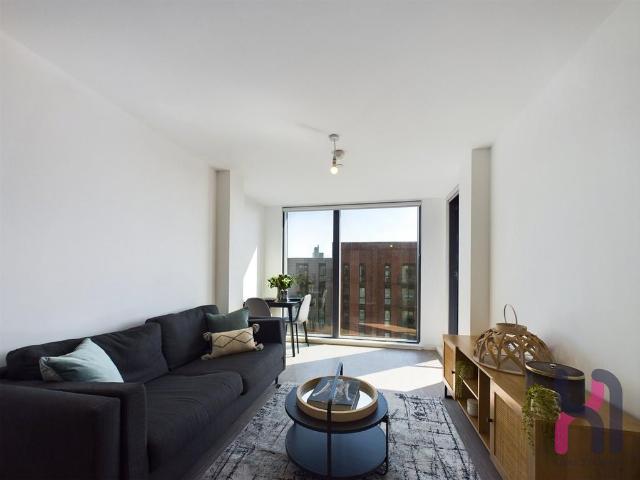 The Landmark, 30 Oldfield Road. 1 bed flat to rent £1,175 pcm £271 pw