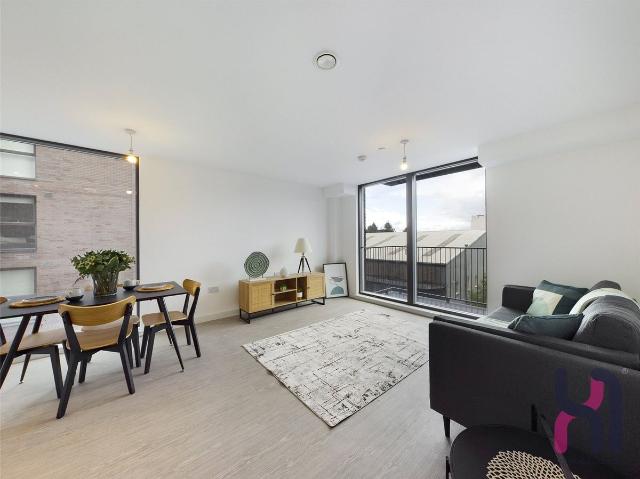The Landmark, 30 Oldfield Road, Salford M5, 2 bed flat to rent, £1,400 pcm | PrimeLocation