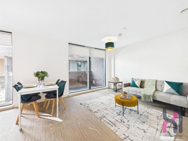 The Landmark, Craven Street, Salford M5, 2 bed detached house to rent, £1,350 pcm | PrimeLocation