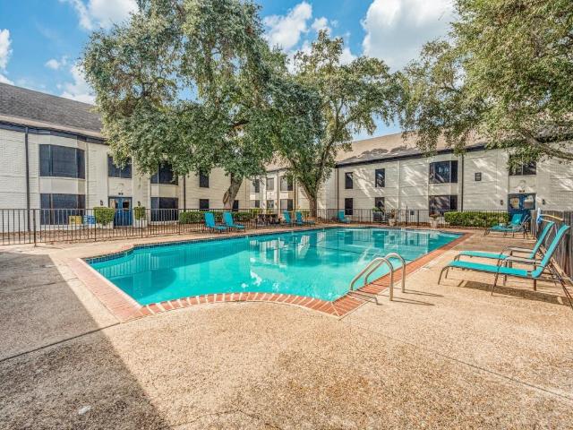The Landmark at Alamo Heights 3 Bedroom Apartment for Rent at 67 Brees Blvd, San Antonio, TX 78209 Terrell Heights