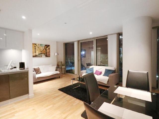 The Landmark East Tower, 24 Marsh Wall, Canary Wharf, London, E14