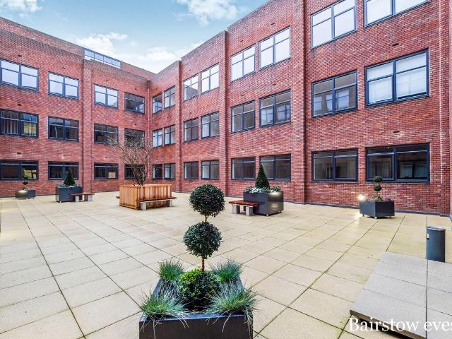 The Landmark, Luton LU1, 1 bed flat to rent, £975 pcm | PrimeLocation
