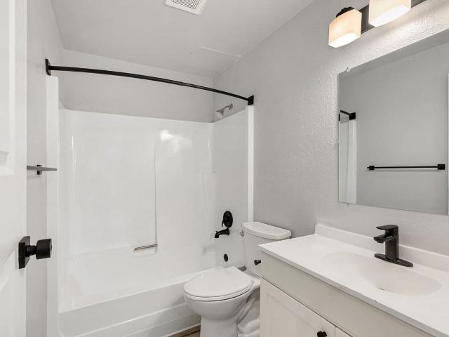 The Landing at North 26th 1 Bedroom Apartment for Rent at 2550 N Vassault St, Tacoma, WA 98406 West End