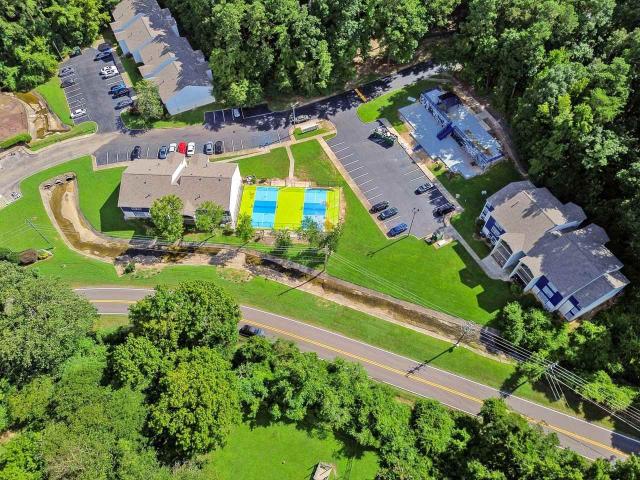 The Landing on Emerald Pointe 1 Bedroom Apartment for Rent at 2149 Emerald Pointe Dr, Vestavia Hills, AL 35216