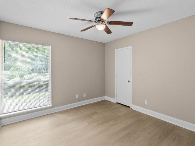 The Landing on Emerald Pointe 2 Bedroom Apartment for Rent at 2149 Emerald Pointe Dr, Vestavia Hills, AL 35216