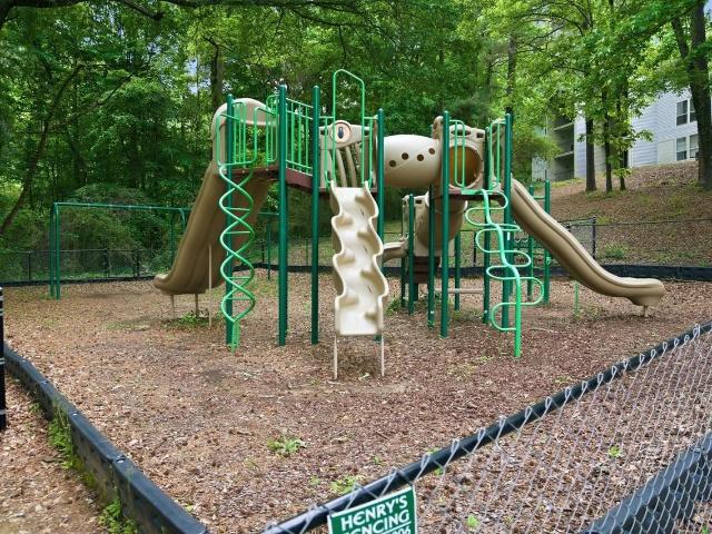 The Landing on Emerald Pointe 2 Bedroom Apartment for Rent at 2149 Emerald Pointe Dr, Vestavia Hills, AL 35216