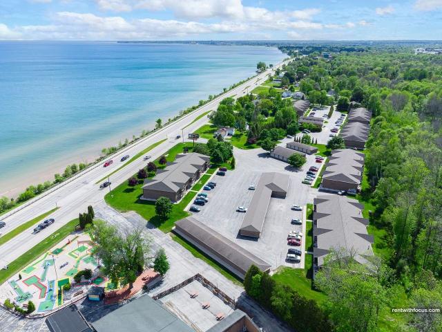 The Landings 1 Bedroom Apartment for Rent at 3404 Memorial Dr, Two Rivers, WI 54241