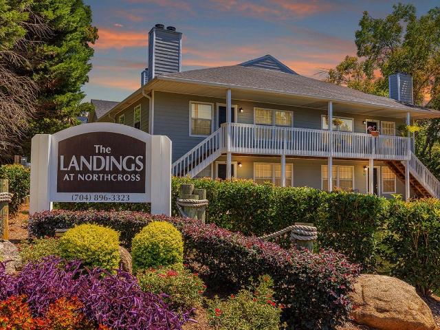 The Landings at Northcross 2 Bedroom Apartment for Rent at 16938 Landings Dr, Huntersville, NC 28078