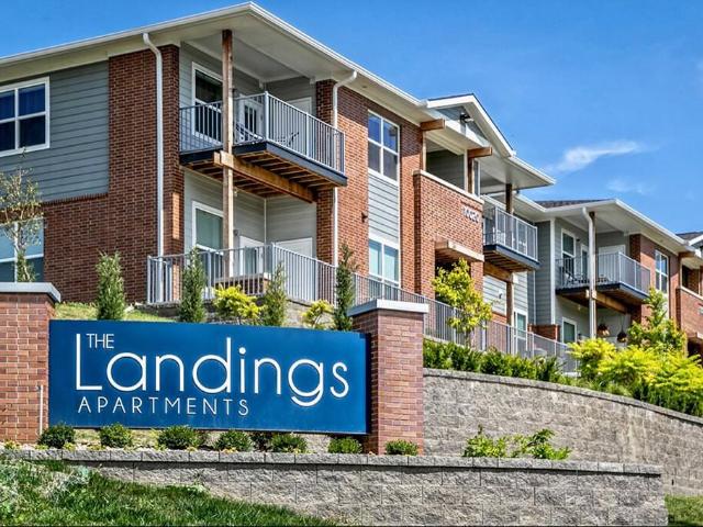 The Landings Apartments 3 Bedroom Apartment for Rent at 10215 Cape Cod Lndg, Bellevue, NE 68123