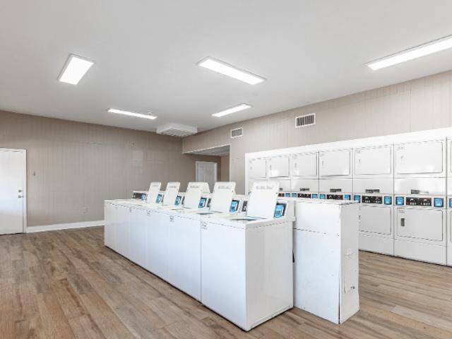 The Landings at 237 2 Bedroom Apartment for Rent at 237 Fox Trce, Augusta, GA 30909 Lake Aumond