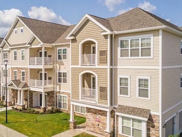 The Landings at Meadowood Apartment Homes One Bedroom 802 sqft