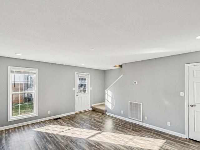 The Landings at Riverside 2 Bedroom Apartment for Rent at 1104 Plymouth Rd Apt A, Clarksville, TN 37040 Hillwood