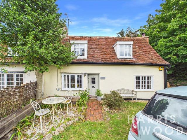 The Lane, West Mersea, Colchester. 3 bed end of terrace house to rent £2,450 pcm £565 pw