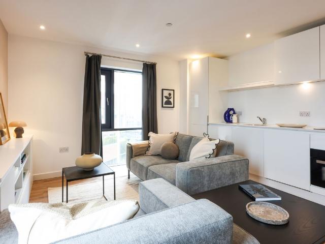 The Lansdowne, 25 Hagley Road, Birmingham B16, 2 bed flat to rent, £1,435 pcm | PrimeLocation