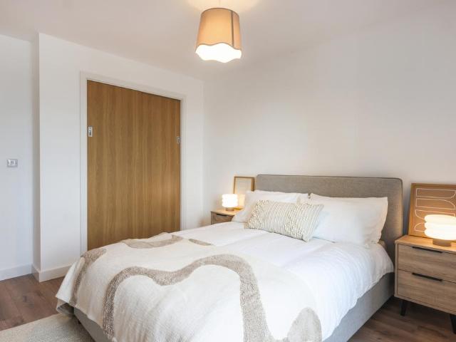 The Lansdowne, 25 Hagley Road. 2 bed apartment to rent £1,405 pcm £324 pw