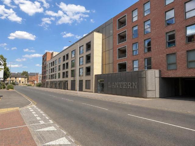 The Lantern, Tayfen Road, Bury St. 2 bed apartment to rent £1,930 pcm £445 pw