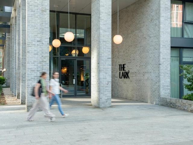 The Lark, London SW11 Studio to rent £2,650 pcm £612 pw