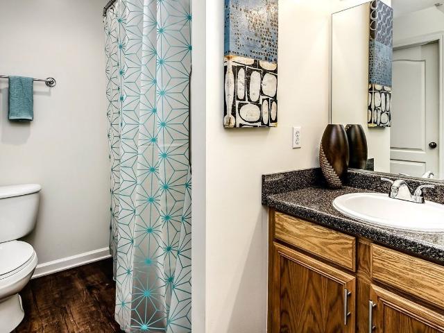 The Larimore 2 Bedroom Apartment for Rent at 13302 Larimore Ave, Omaha, NE 68164 Hillsborough