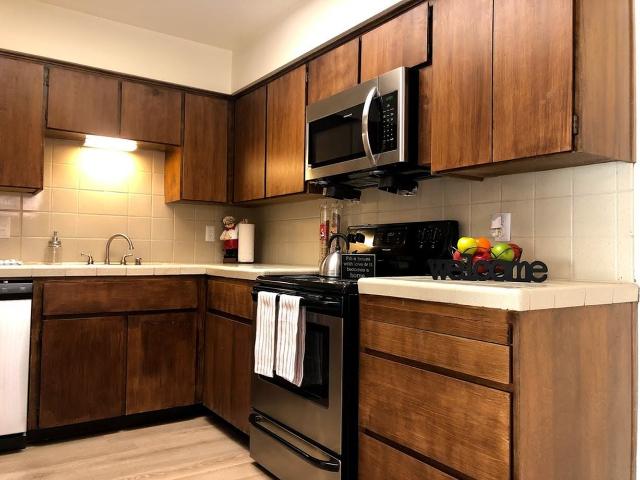 The Lexington 2 Bedroom Apartment for Rent at 8060 N Glenn Ave, Fresno, CA 93711