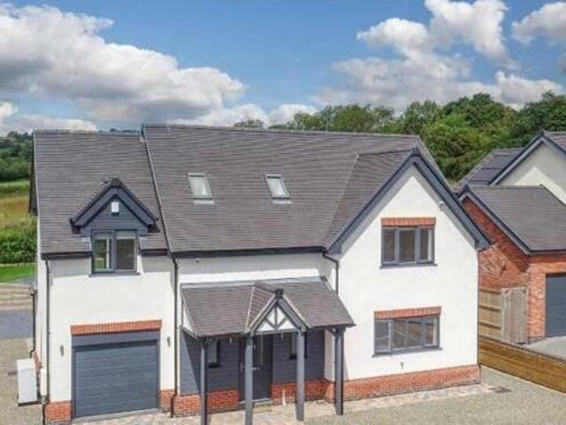 The Leys, Lavender Bank, 4 Bedroom Detached