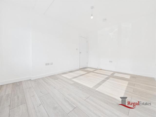 The Leadings, Wembley, London HA9, 2 bed flat to rent, £1,800 pcm | PrimeLocation