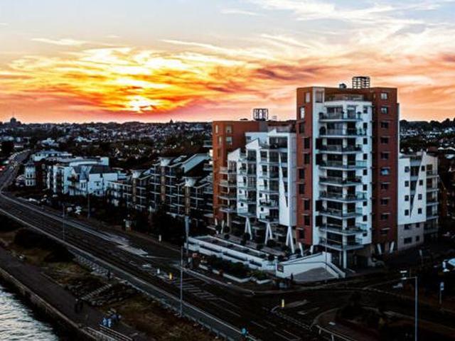 The Leas, Westcliff on sea, 3 Bedroom Apartment