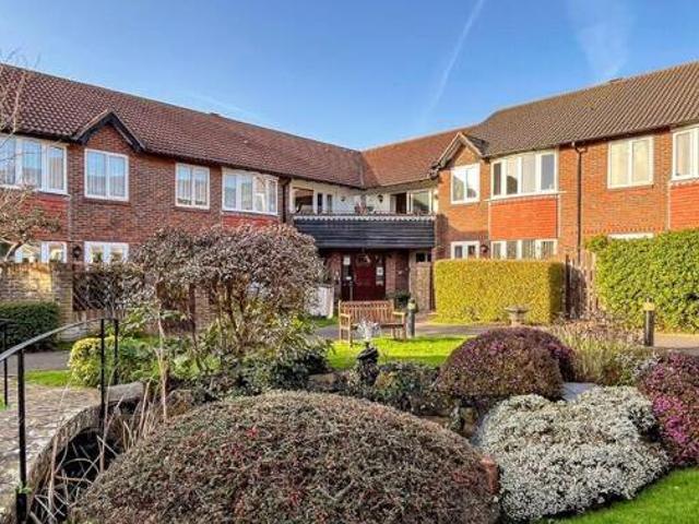 The Leas, Rustington, 2 Bedroom Apartment