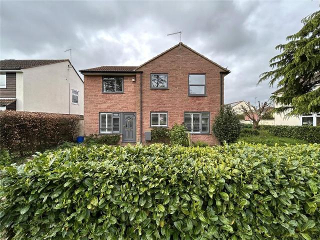 The Leat, Bishops Lydeard, Taunton. 4 bed detached house to rent £1,900 pcm £438 pw
