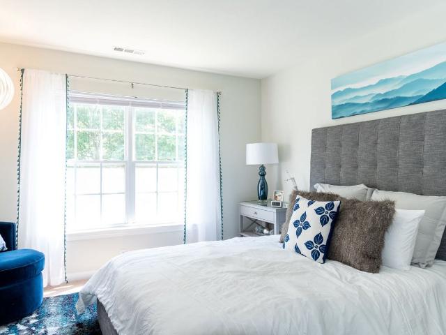 The Ledges 2 Bedroom Apartment for Rent at 1 Avalon Dr, Weymouth Town, MA 02188 Weymouth Landing