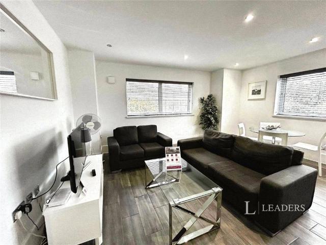 The Legacy, 86A Denmark Villas, BN3 2 bed flat to rent £1,975 pcm £456 pw