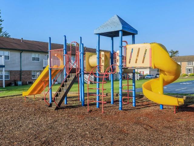 The Legend at Speedway 2 Bedroom Apartment for Rent at 2202 Fair Oaks Dr, Speedway, IN 46224 Speedway