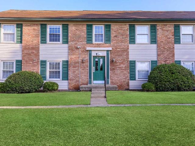 The Legend at Speedway 2 Bedroom Apartment for Rent at 2202 Fair Oaks Dr, Speedway, IN 46224 Speedway