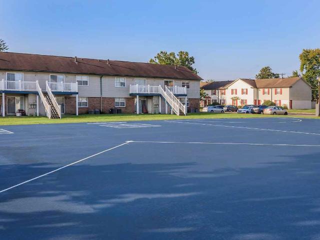 The Legend at Speedway 2 Bedroom Apartment for Rent at 2202 Fair Oaks Dr, Speedway, IN 46224 Speedway