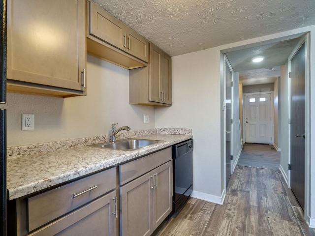 The Legends 2 Bedroom Apartment for Rent at 841 Gawain Cir, West Carrollton, OH 45449