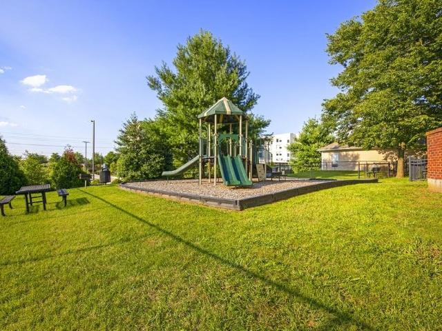 The Legends Apartments 1 Bedroom Apartment for Rent at 11000 Indian Legends Dr, Louisville, KY 40241